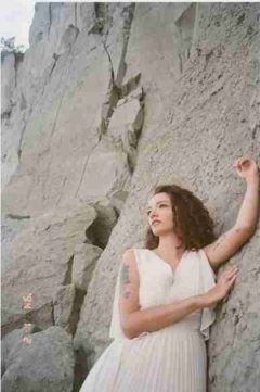 POESY Shines In New Single 'Diamonds': Listen - HWING