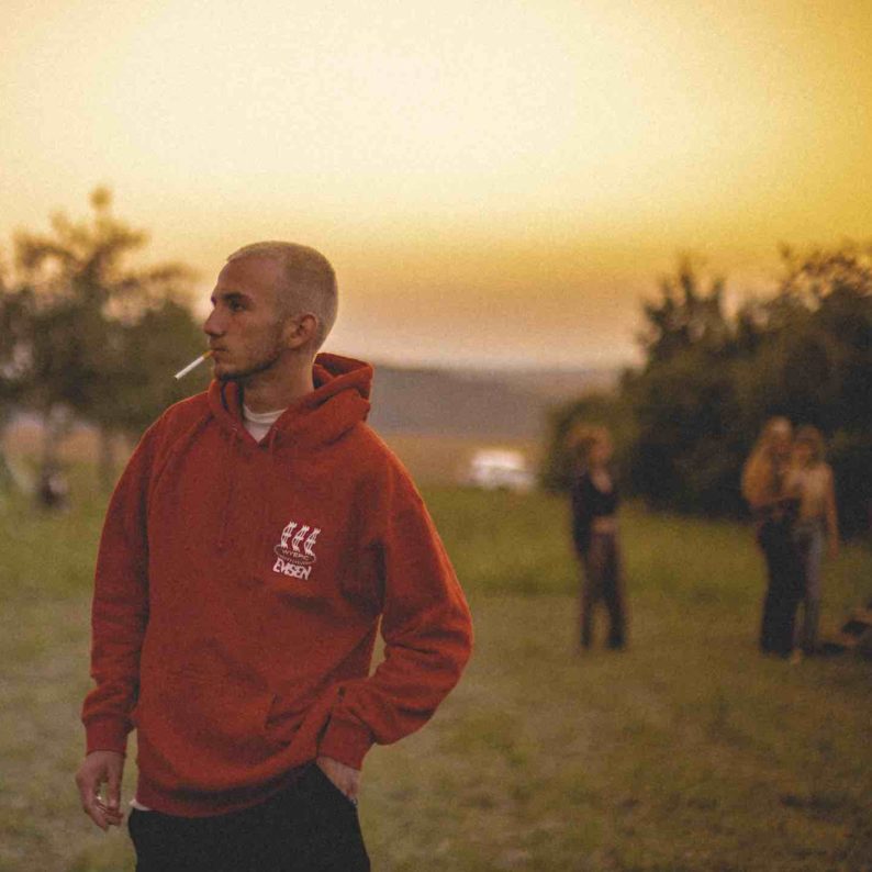 little.house - Well Aware [New Song] | HWING