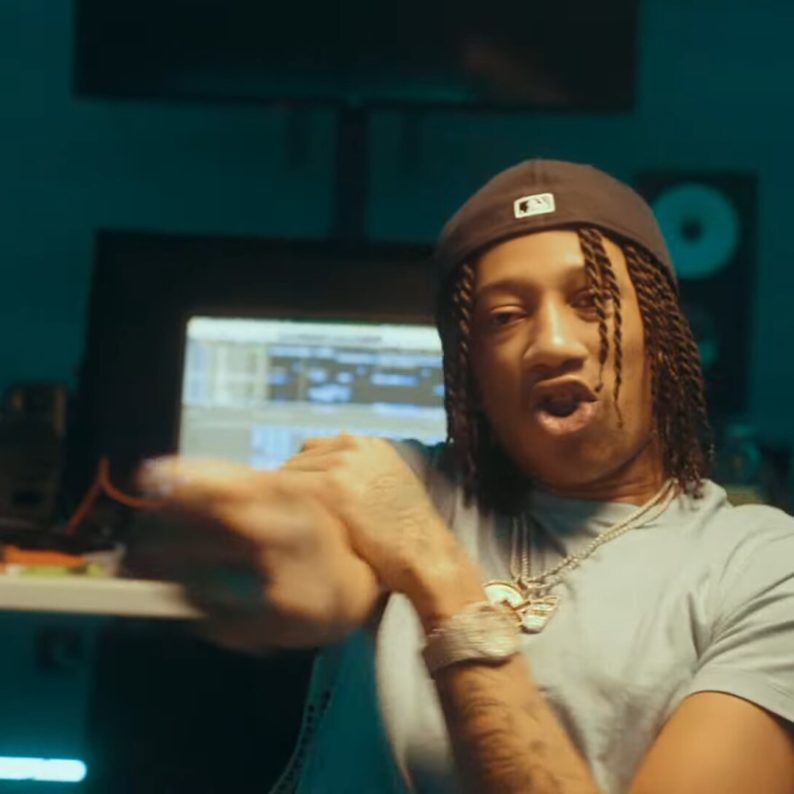 Maleek Berry “Eko Miami” Video | HWING