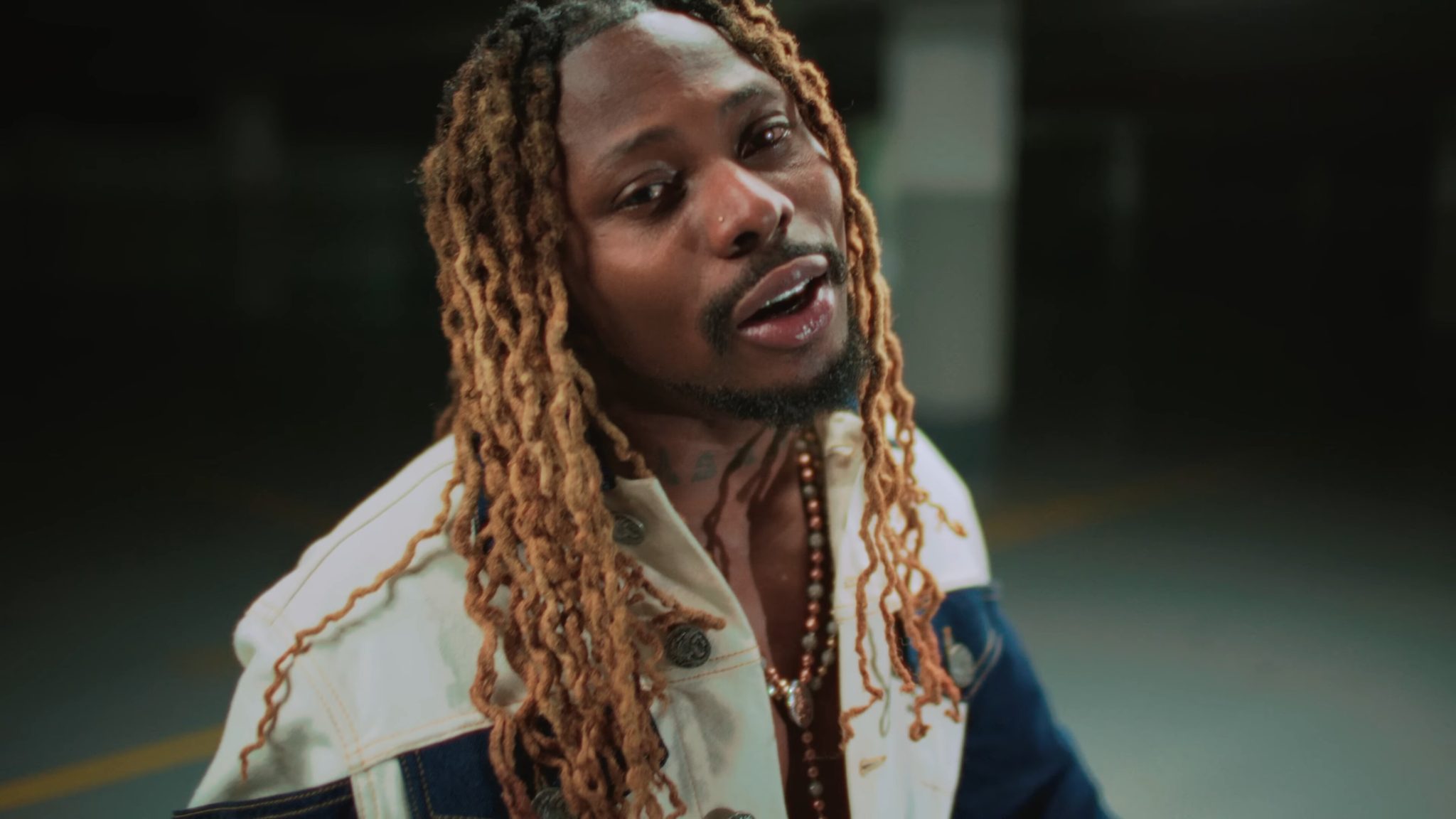 Asake Joins Fridayy on New "Blessings (Remix)" - HWING