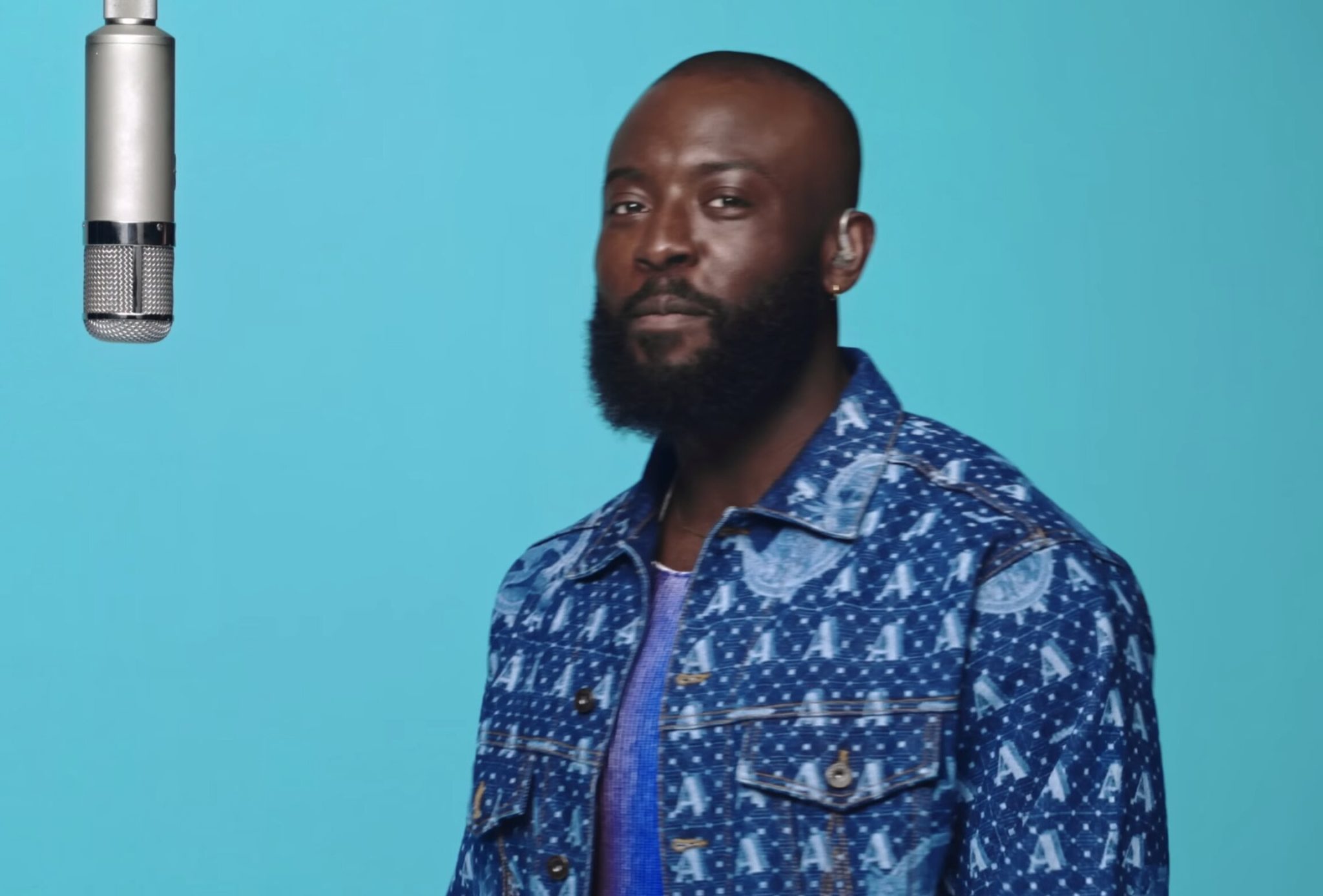 Watch Kwaku Asante Perform New Single "Strawberry Skies" for COLOURS ...