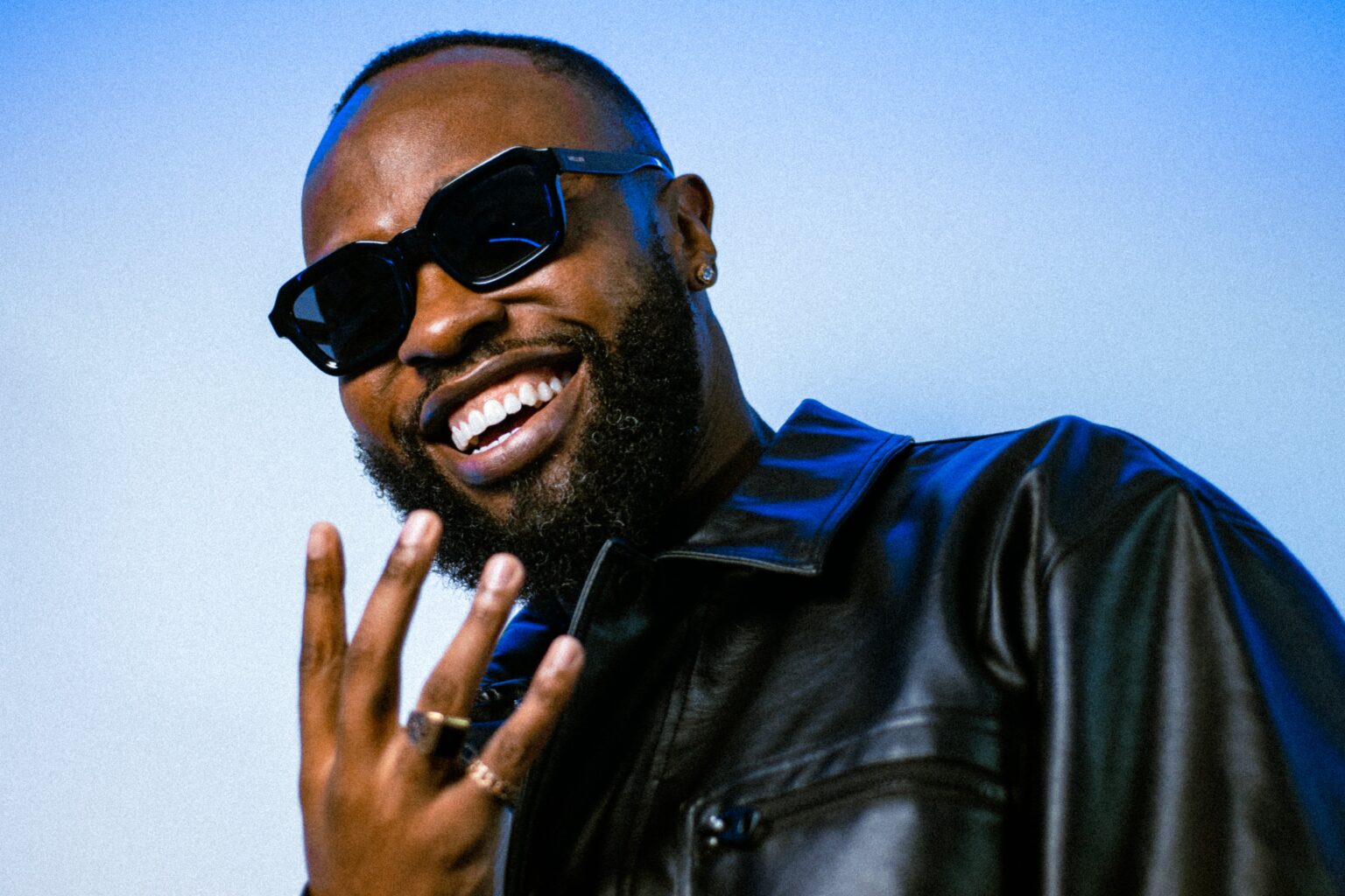 Asake Kicks Off 2025 with New Single “Why Love” - HWING